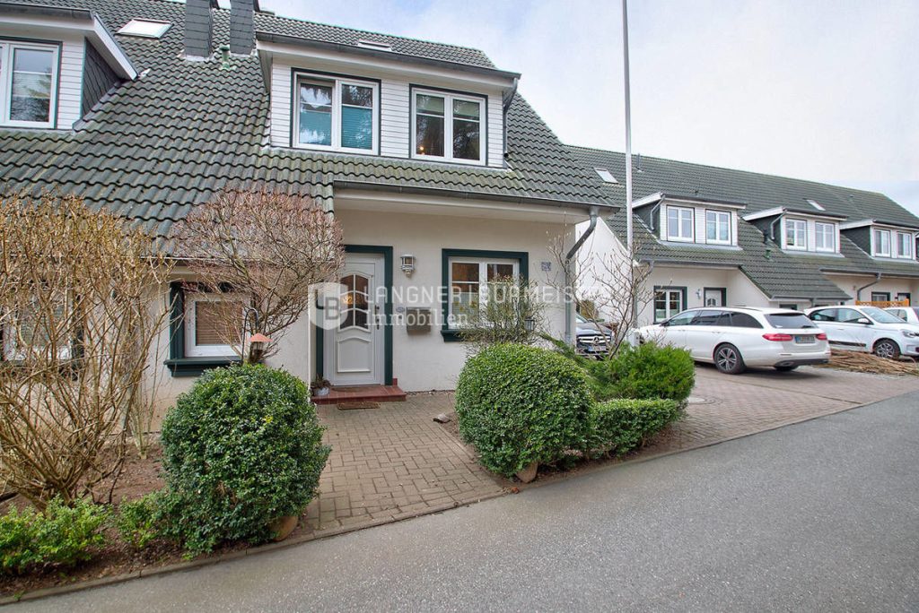 Doppelhaushaelfte in 24306 Plön - 6866 - AW